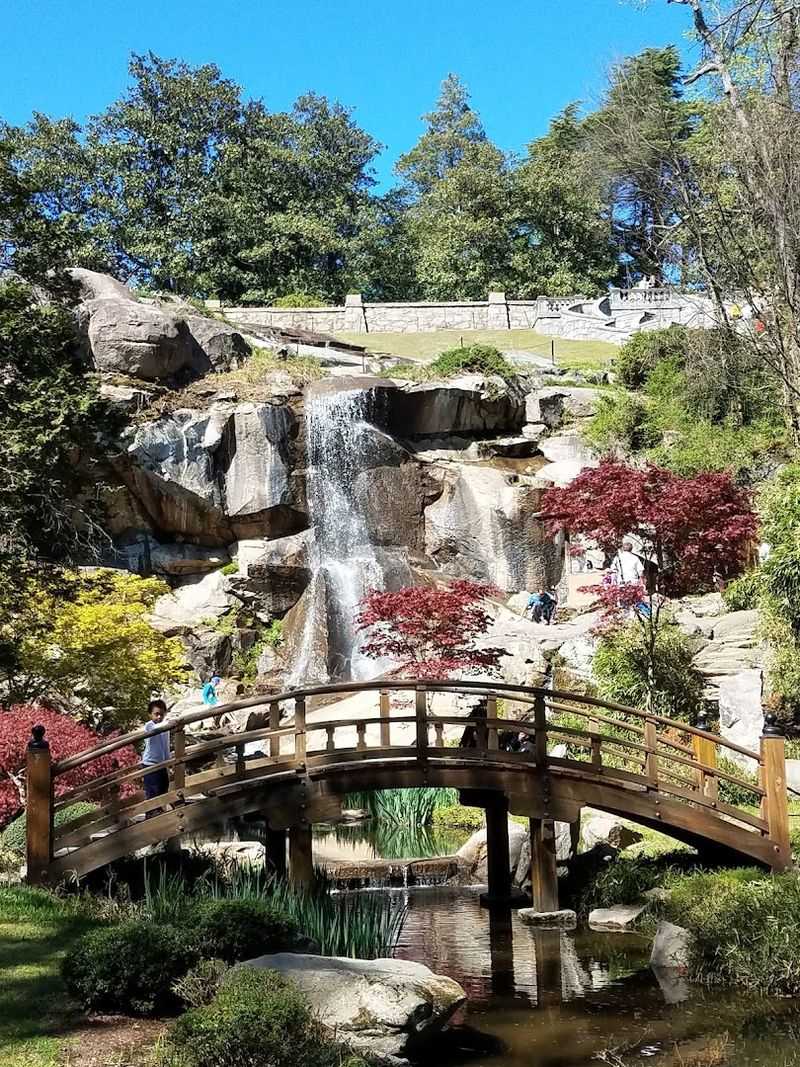 This 100-acre Virginia estate features world-class themed gardens
