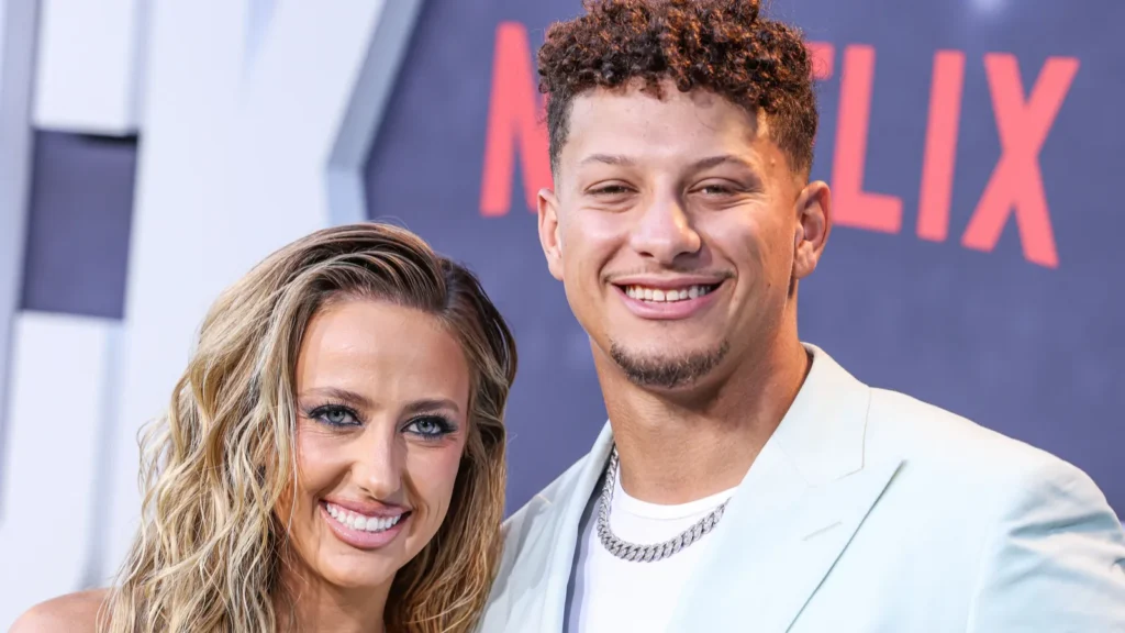 Patrick Mahomes’ public moment with wife draws strong reaction from fans