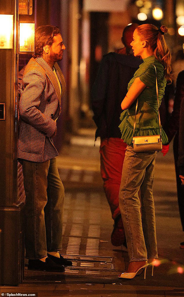 Olivia Attwood kisses and makes up with Pete Wicks after heated ...