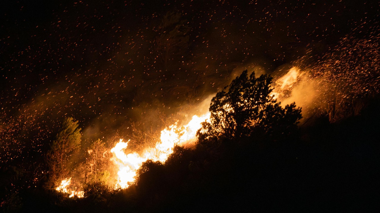 AccuWeather predicts 65,000 to 80,000 wildfires and up to 8 million ...