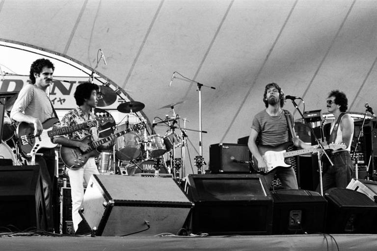 Santana's Alex Ligertwood dead at 79 as wife recalls last gig in moving ...