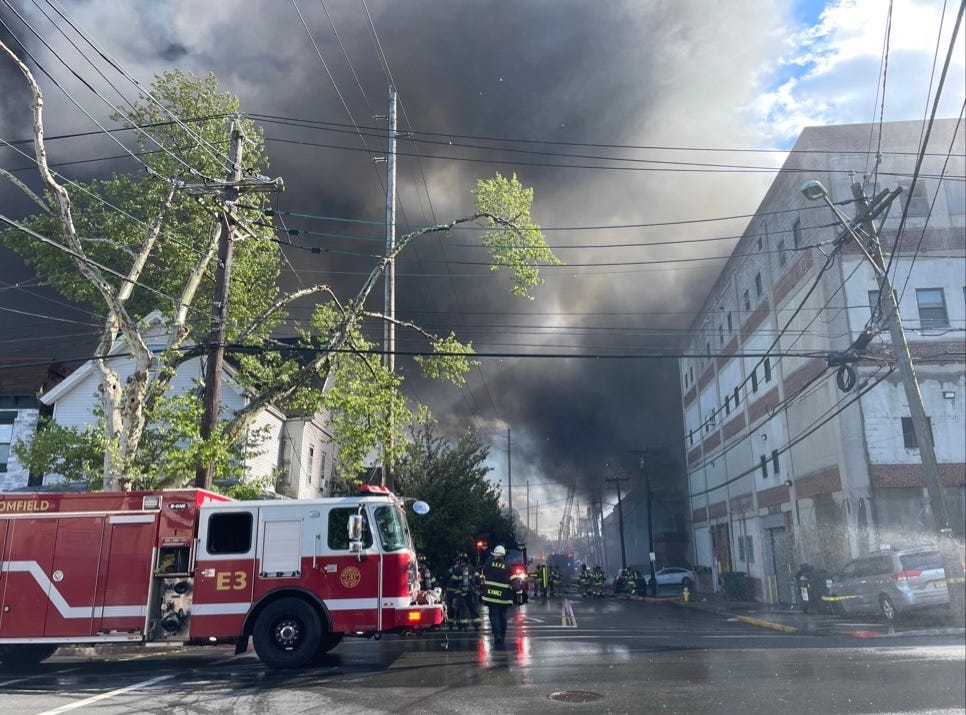 Multiple fire departments fight heavy Belleville fire