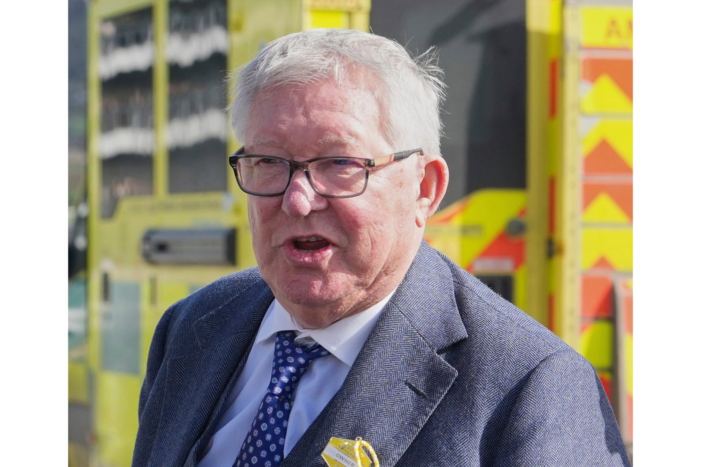 Man United great Alex Ferguson taken to hospital after feeling unwell ...