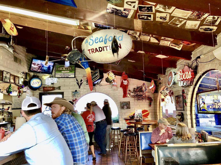 It's last call for two west Fort Worth foodie landmarks. Here's when ...