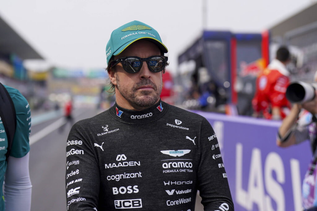 Fernando Alonso questions Ferrari’s wet-tyre edge before Miami GP