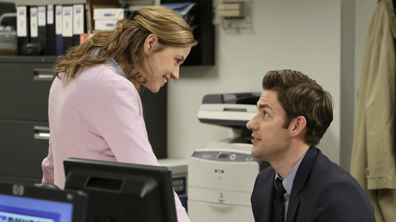 The real reason TV sitcoms stopped using laugh tracks