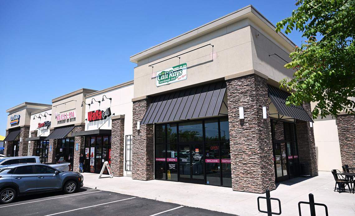 What's happening at West Coast Sourdough? Restaurants rebrand in Fresno ...