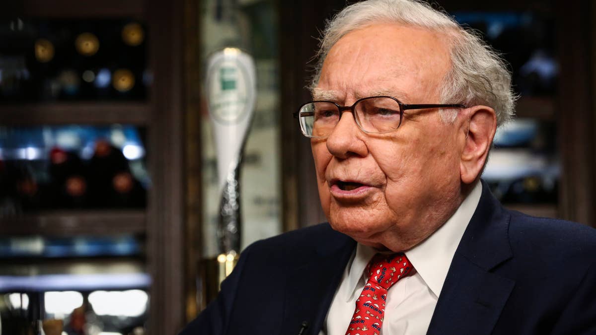 Warren Buffett urges caution before 'buying the dip' in 2026 stock market