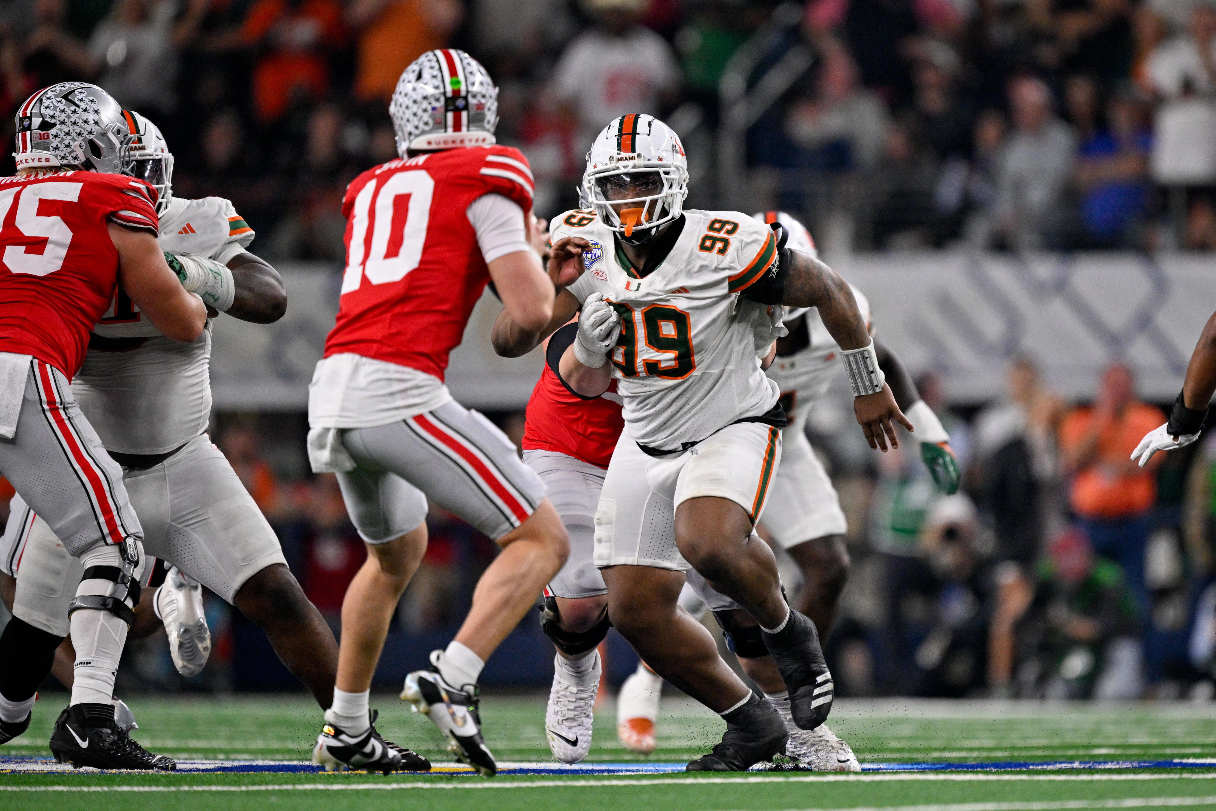 2027 Bears mock draft: Way-too-early selections