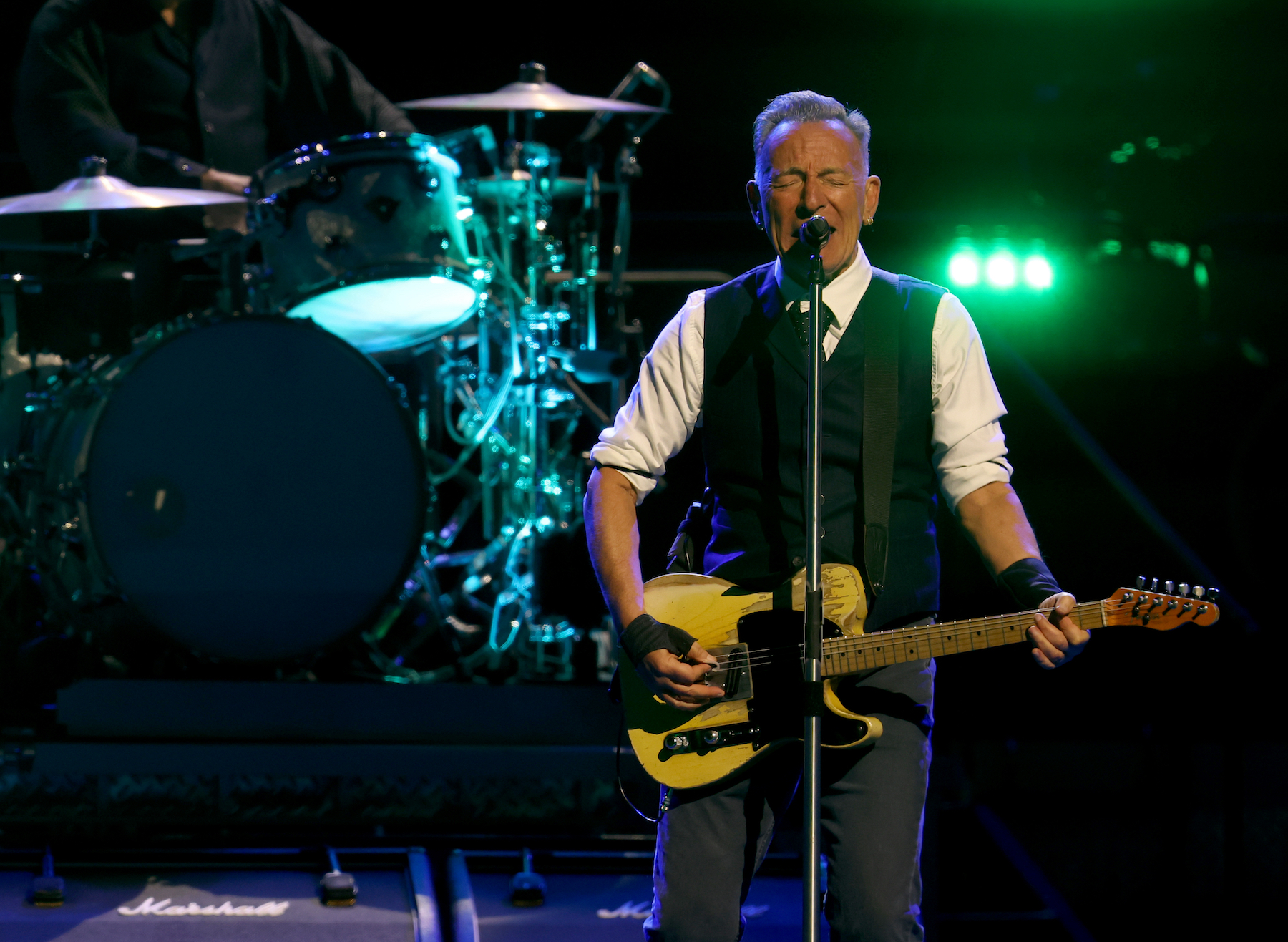 Bruce Springsteen's Philadelphia concert postponed by 76ers, Flyers