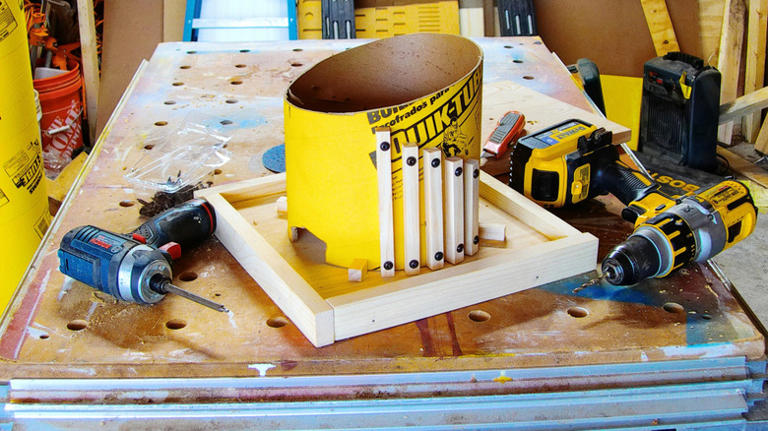 Turn ordinary wood and peanut butter into a DIY bird feeder birds can't ...