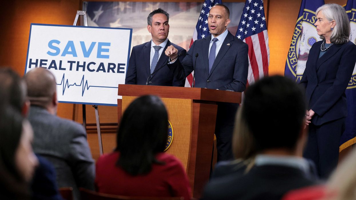 Trump calls on Republicans to impeach Hakeem Jeffries