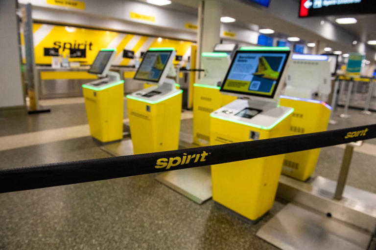 Desperate Spirit Airlines flyers scramble to rebook flights — paying ...