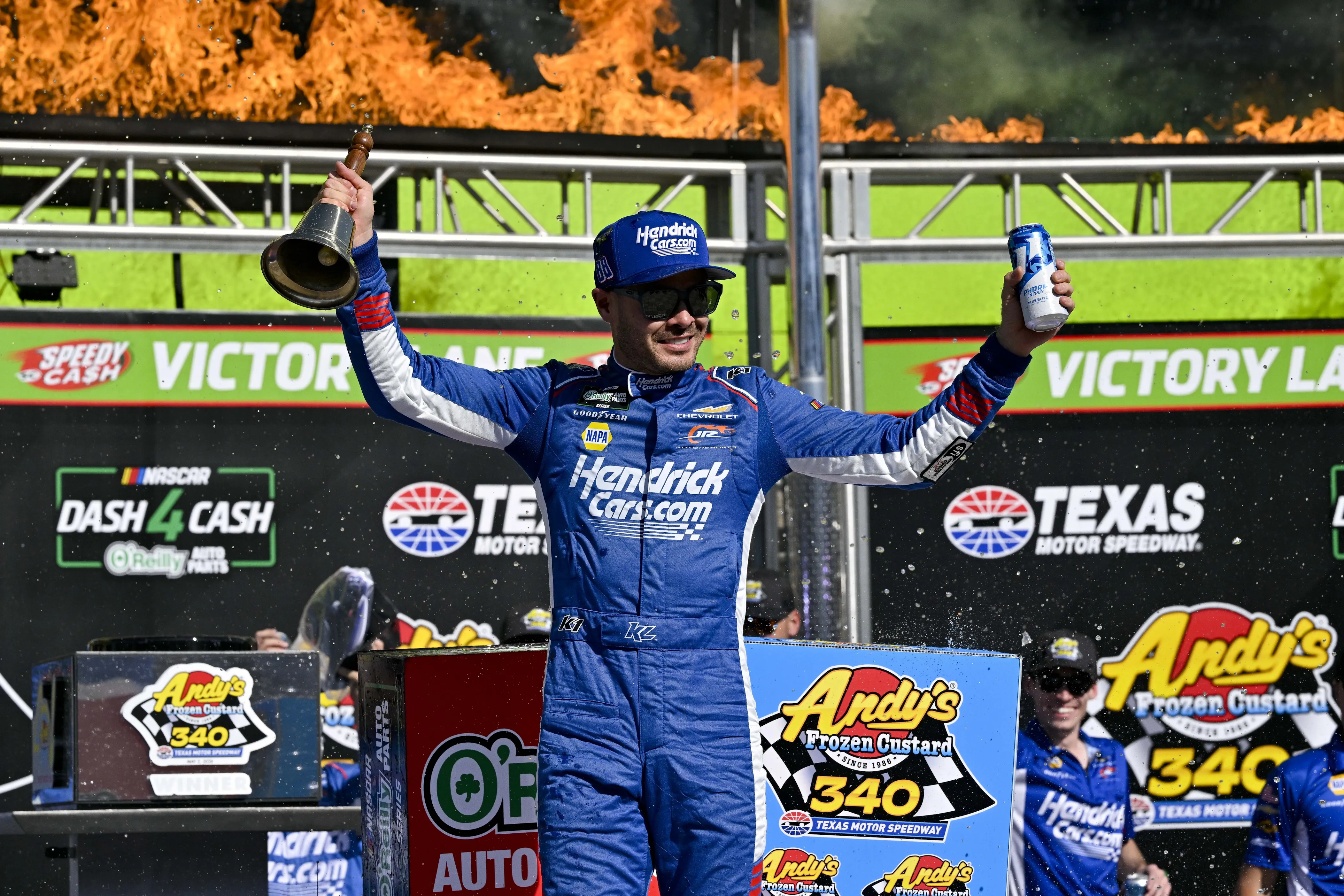 There's a time and a place for it, lap 3 is not that, Kyle Larson wins ...