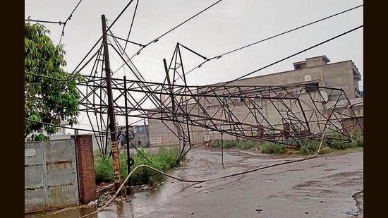 Ludhiana reels under 10-hr outage as storm hits 40 feeders