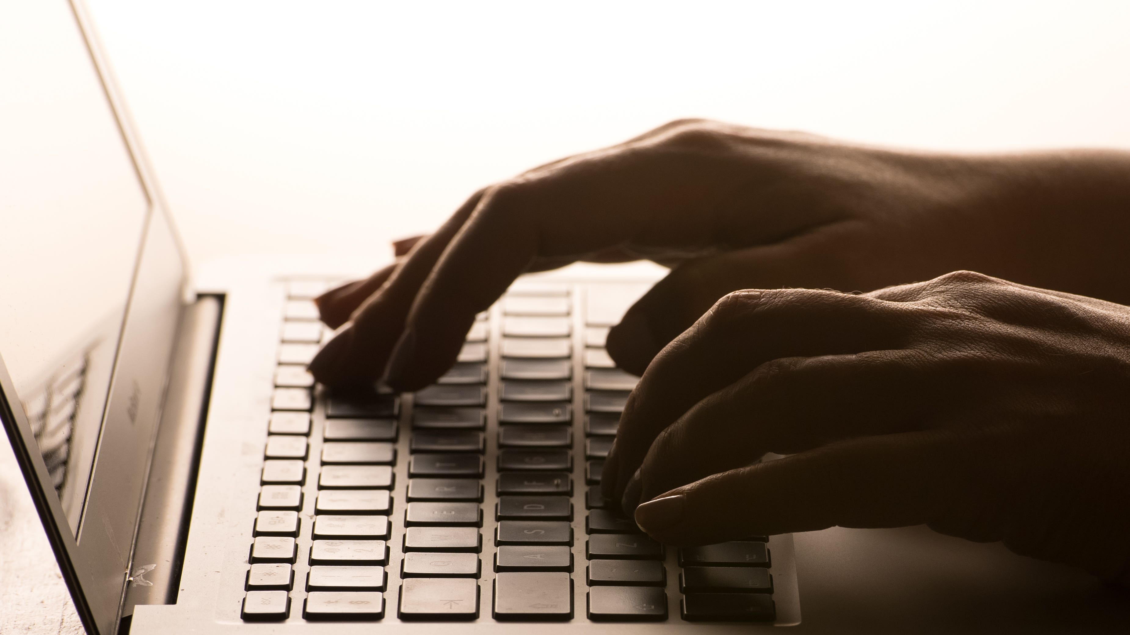 Cybercriminals struggling to adopt AI in their work, research suggests