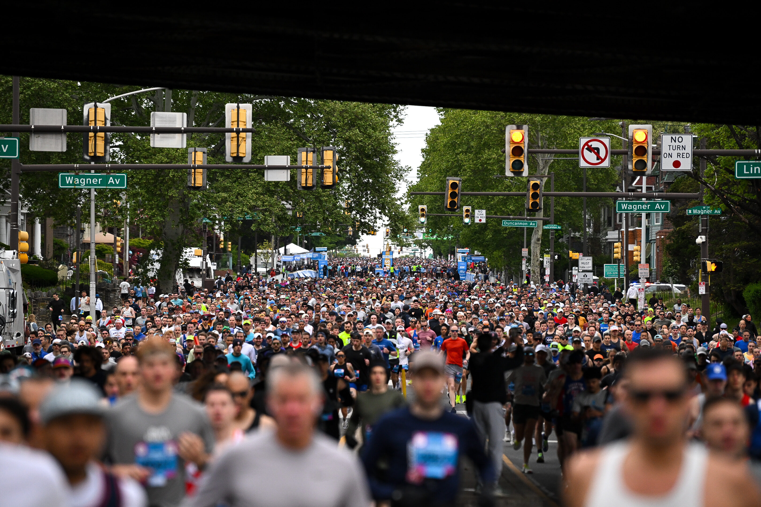 Two new course records are set in 47th edition of the Broad Street Run ...
