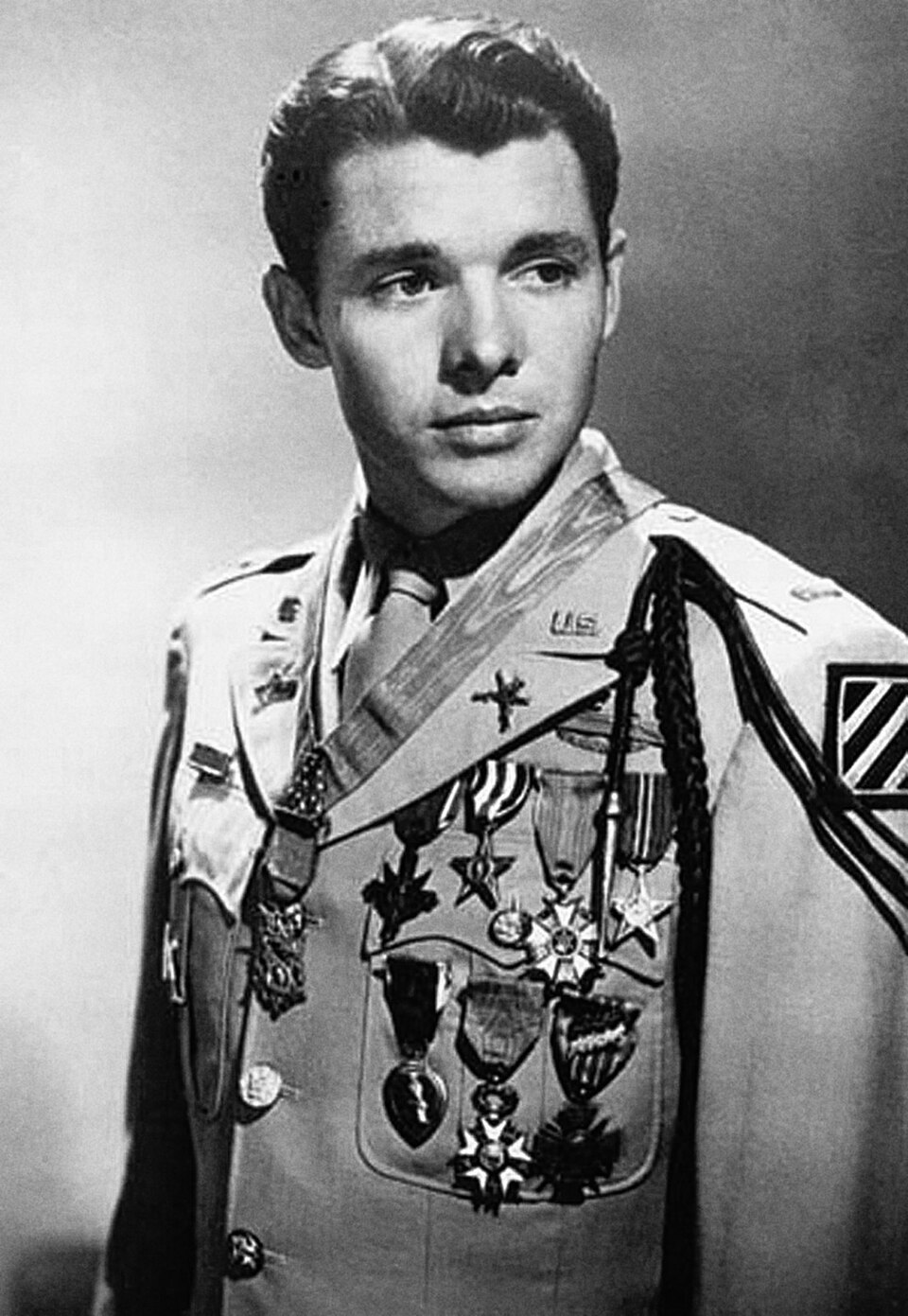 Famous stars who perished in air crashes