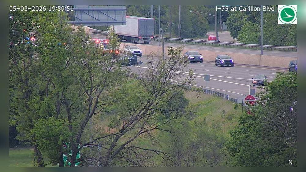 Update: All lanes back open after crash on I-75 in Dayton