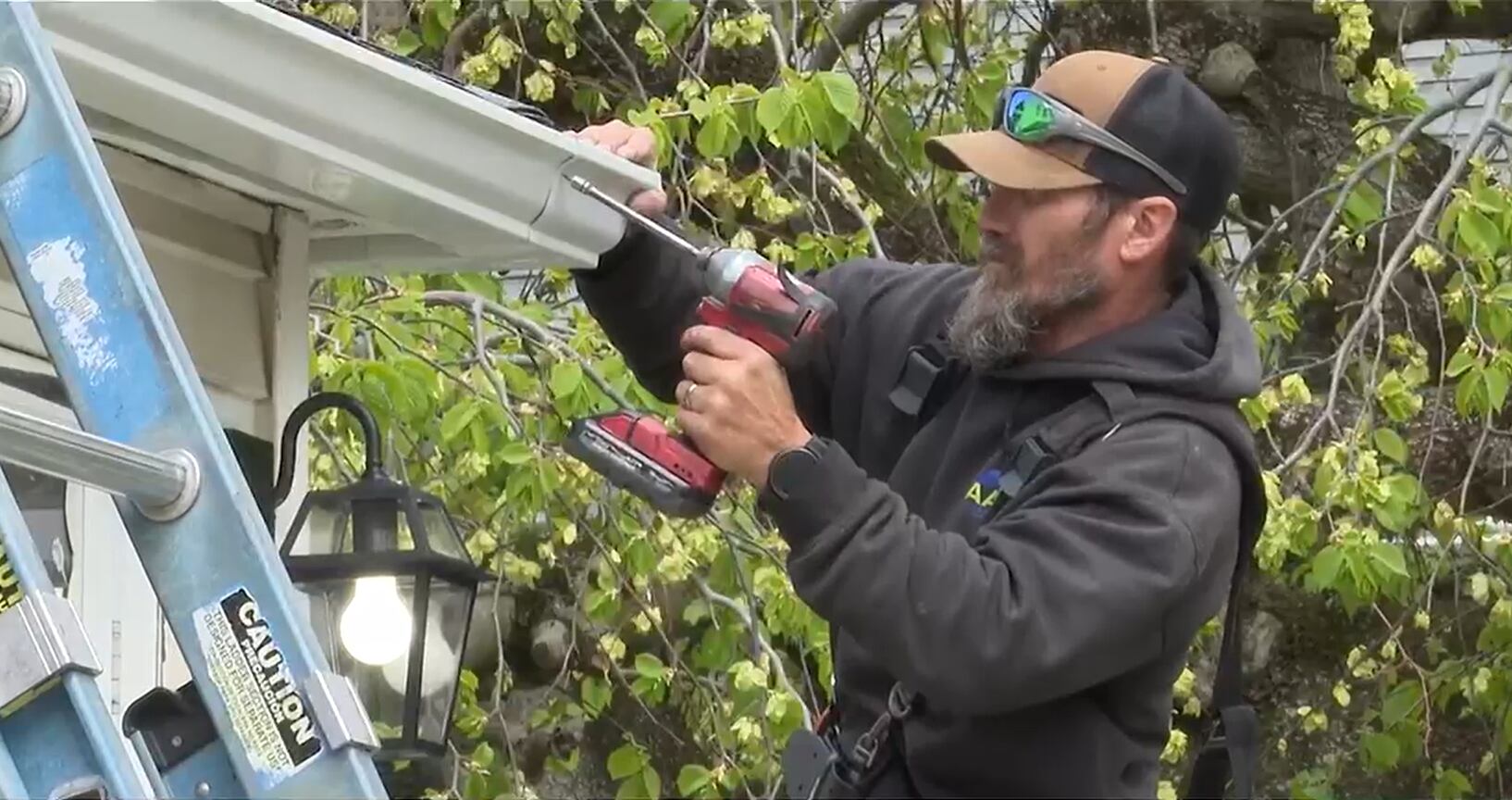 Volunteers improve Jackson neighborhood in second annual curb appeal ...