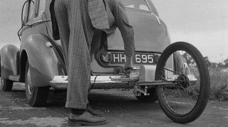 Here's how car magazines tested acceleration before GPS (and sometimes ...