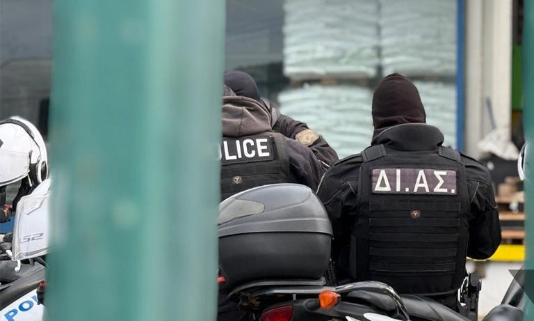Κρήτη: Οι πυροβολισμοί στο νεκροταφείο και η κόντρα μεταξύ των νεαρών ...