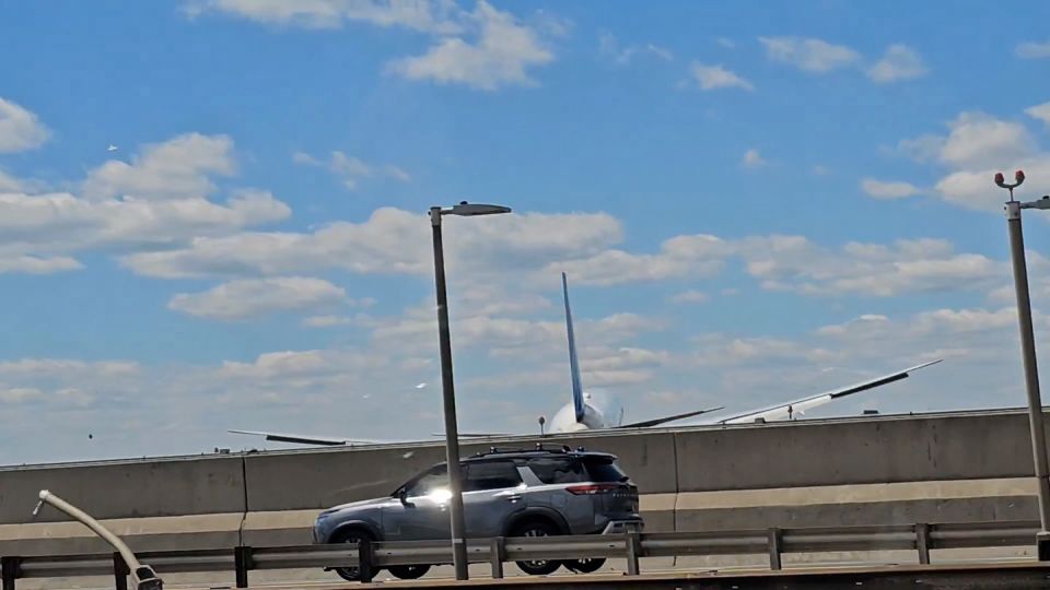 United flight collides with truck and light pole as it lands at Newark ...
