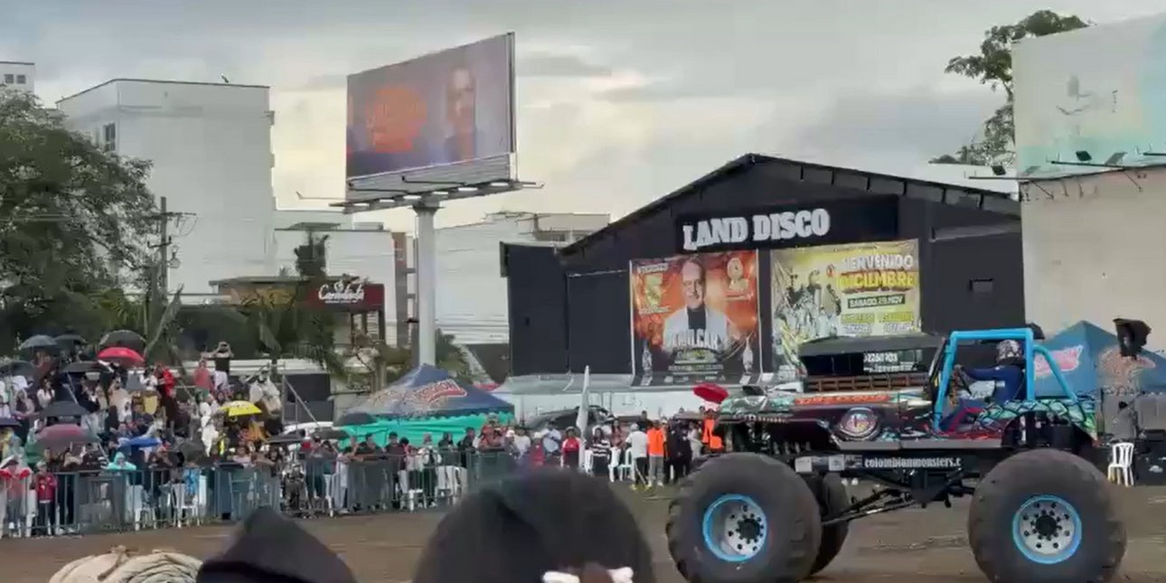Κολομβία: «Monster truck» έπεσε πάνω σε θεατές σε αγώνα επίδειξης -Δυο ...