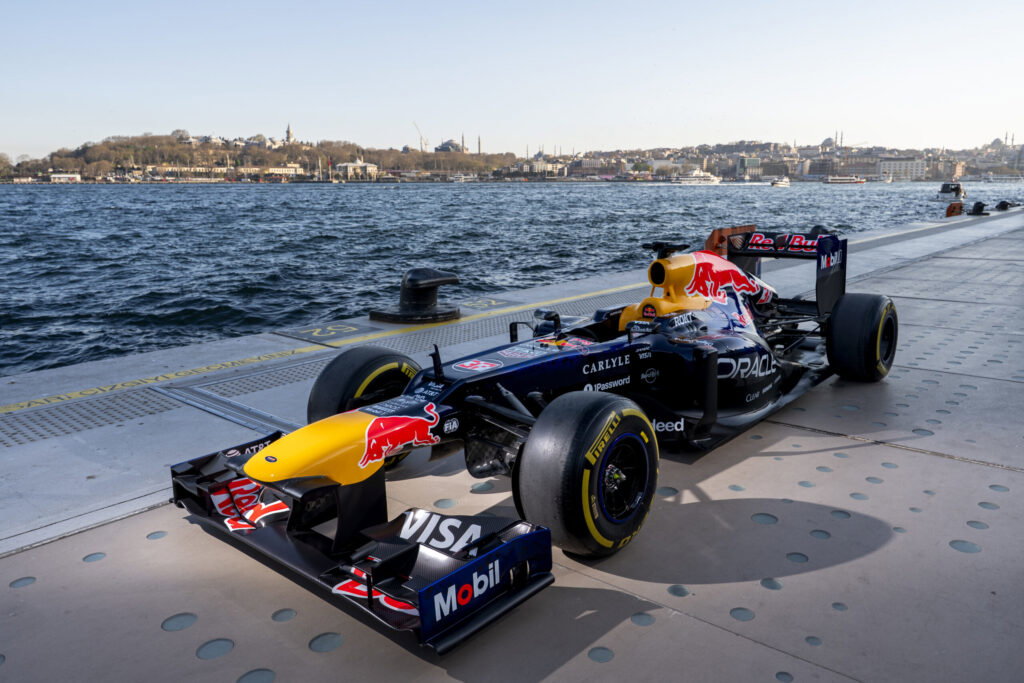 F1 could bring back V8 engines in major U-turn by 2031