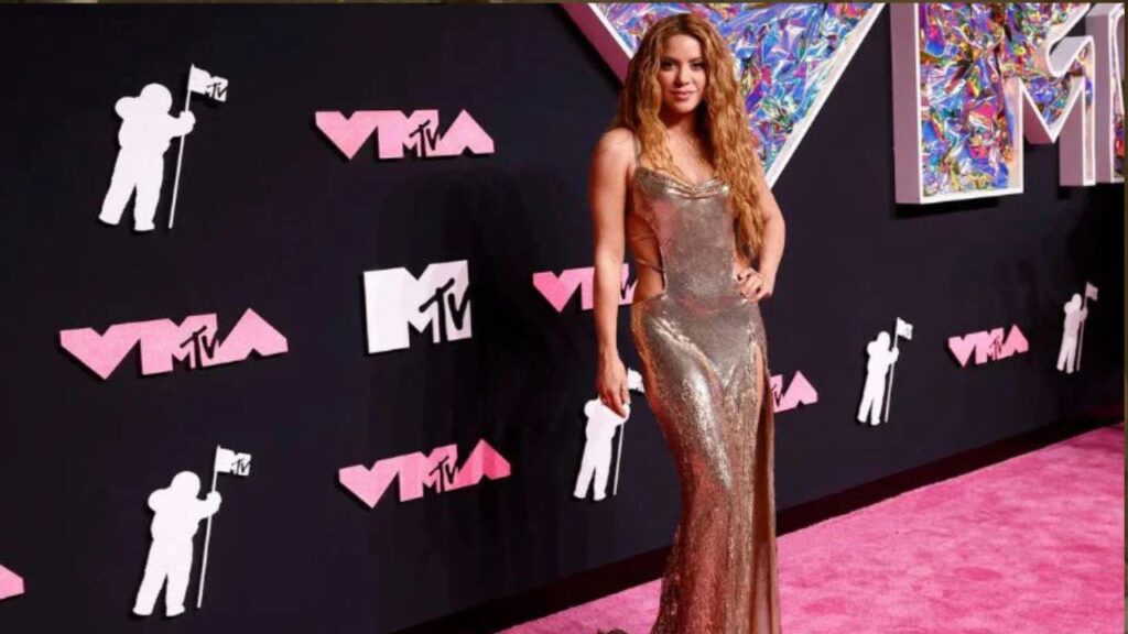 Shakira’s Copacabana concert attracts 2 million fans, delivers $160M ...