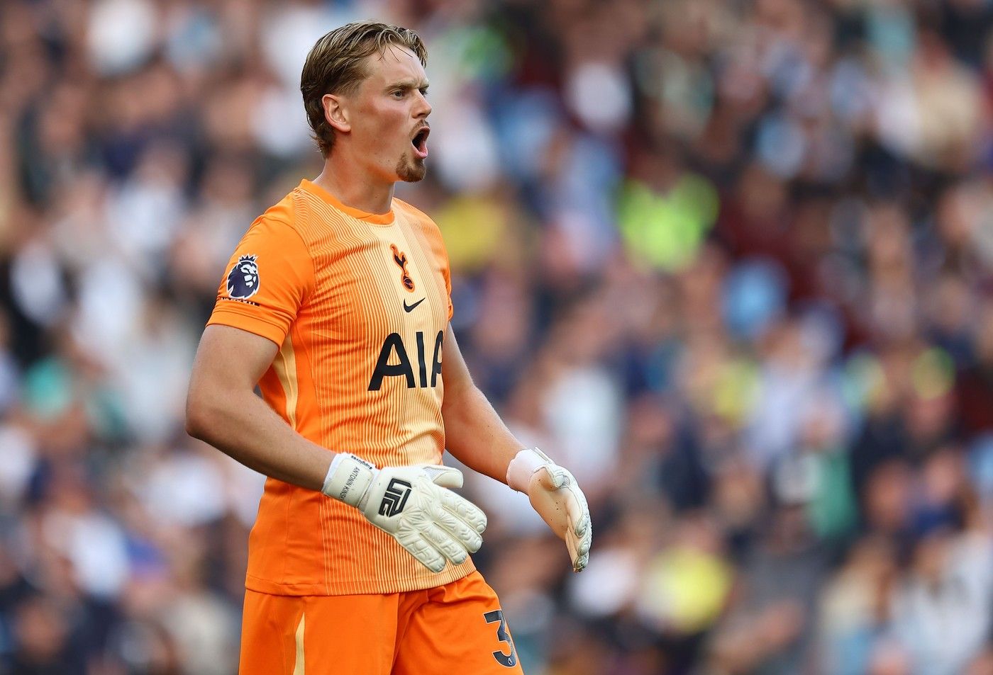 Kinský vychytal vítězství, Tottenham přeskočil West Ham. United se ...