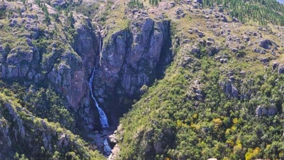 Una joyita de Córdoba: cómo es la cascada de 115 metros que enamora a ...