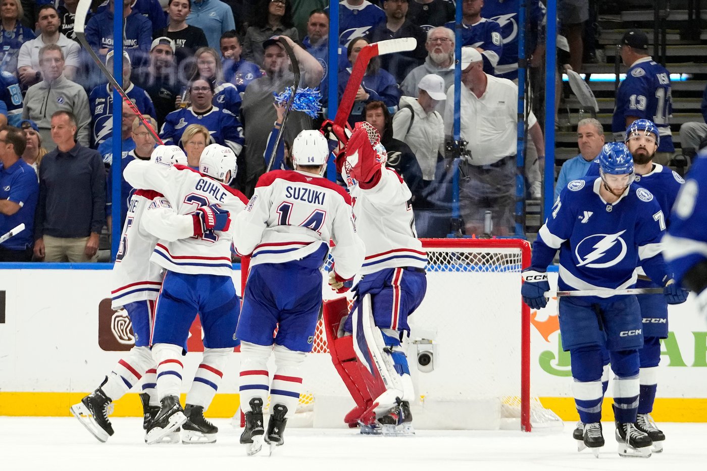 Le Canadien gagne le match ultime contre le Lightning 2-1 et accède au ...