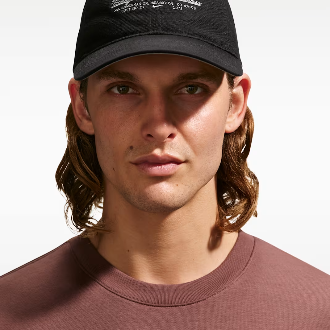 Give dad the latest Nike golf hat for Father's Day this year