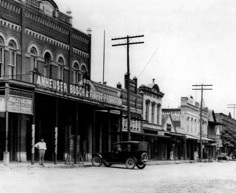 130-year-old Texas dance hall listed for $1.8M between San Antonio, Houston