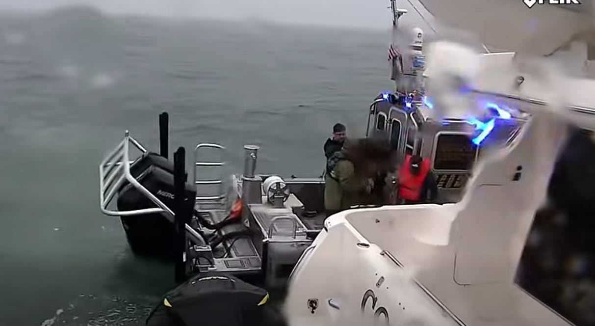 NCSO: Mayday call leads to rescue near Fort Clinch before vessel sinks