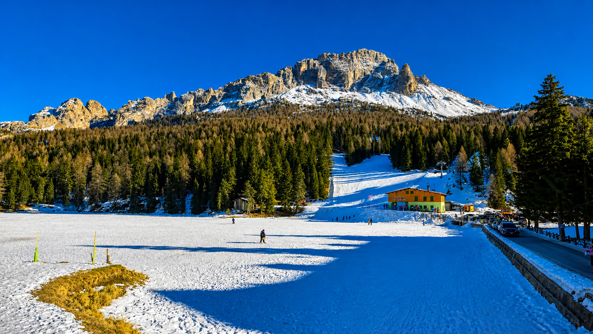 Discover Lago di Misurina in winter in the Dolomites (4K)