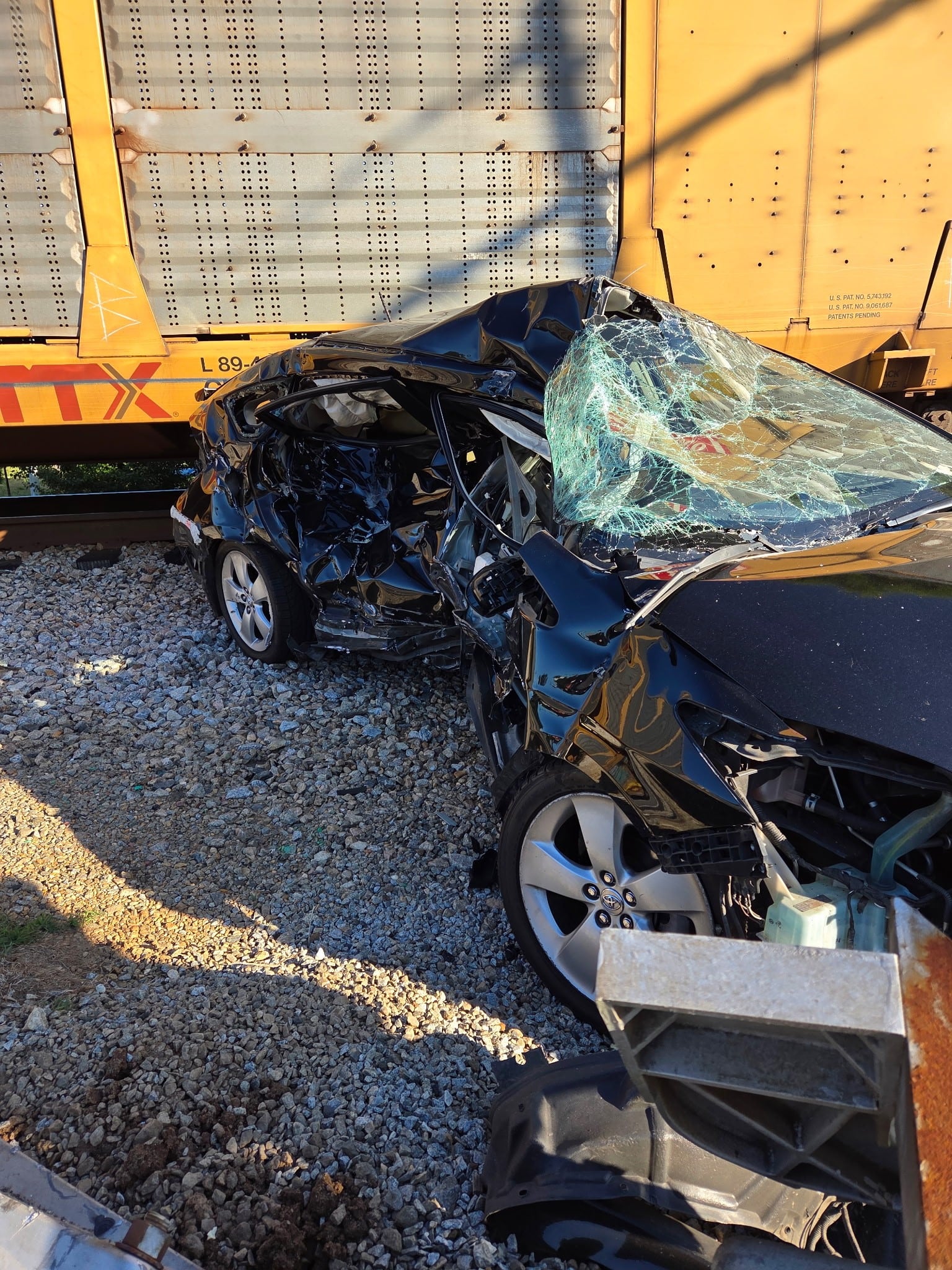 Collision with train destroys car in Union City