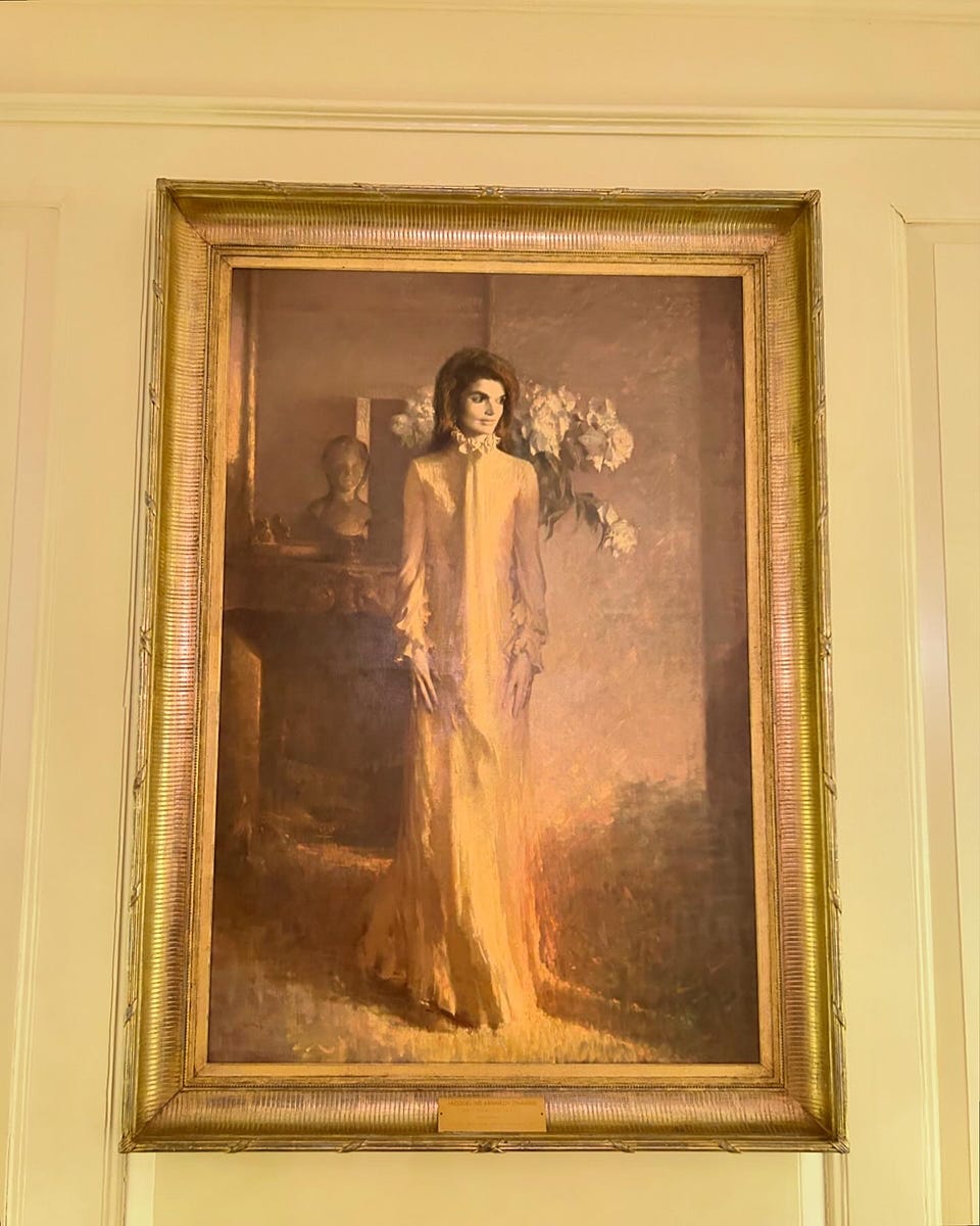 President Trump appears to have a portrait of Jackie Kennedy on display ...