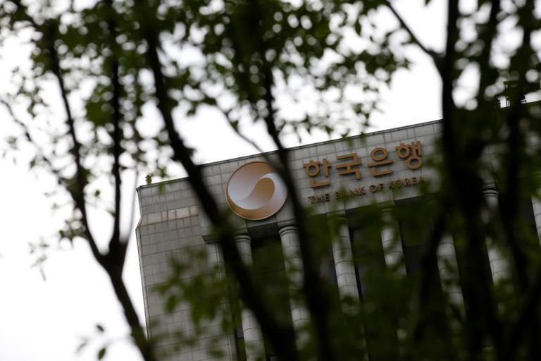 Bank of Korea deputy chief says time to consider rate hikes