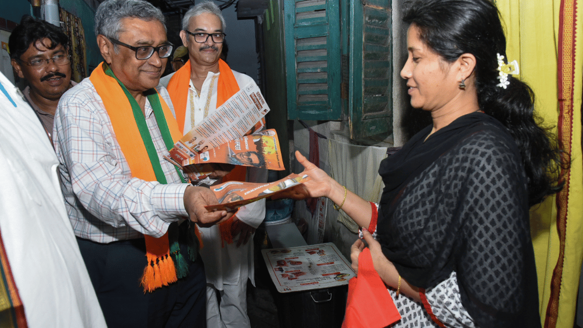 In contest for 'heart of Kolkata', BJP's Swapan Dasgupta leading ...