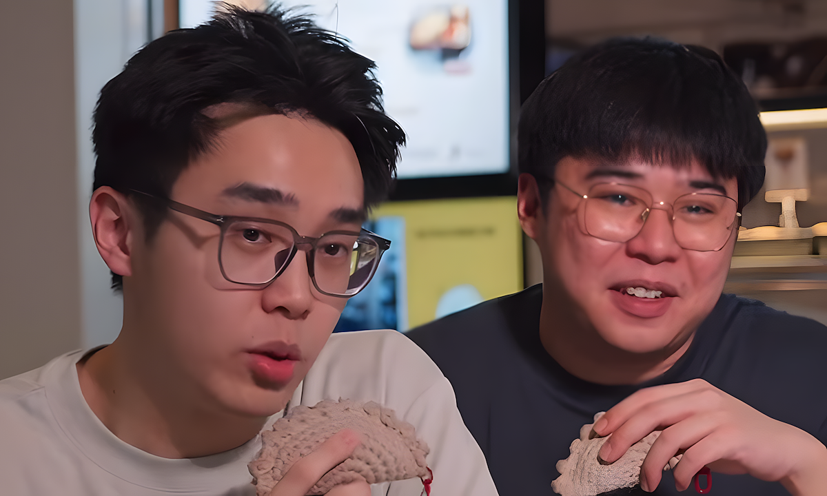 Singapore’s 3 hawkers turn curry puff into $393,000 business with ...