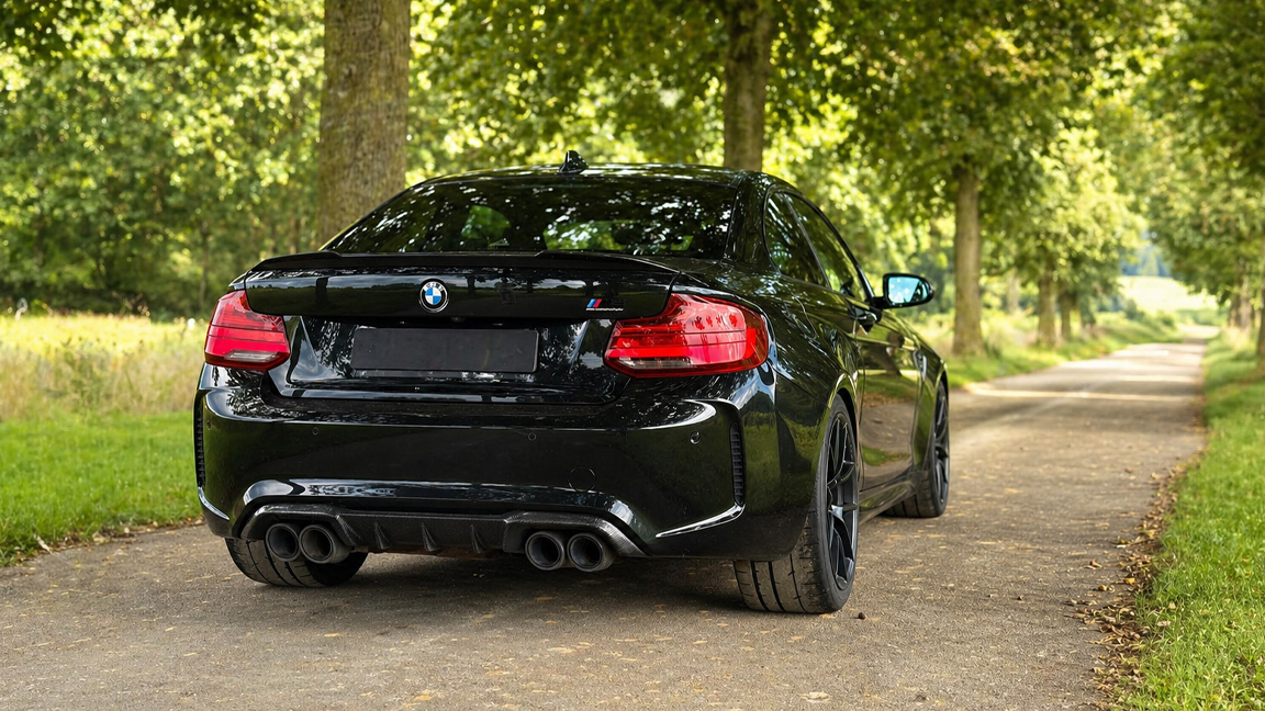 BMW M2 Competition F87 laat het AA Equal Length GEN 2 geluid horen