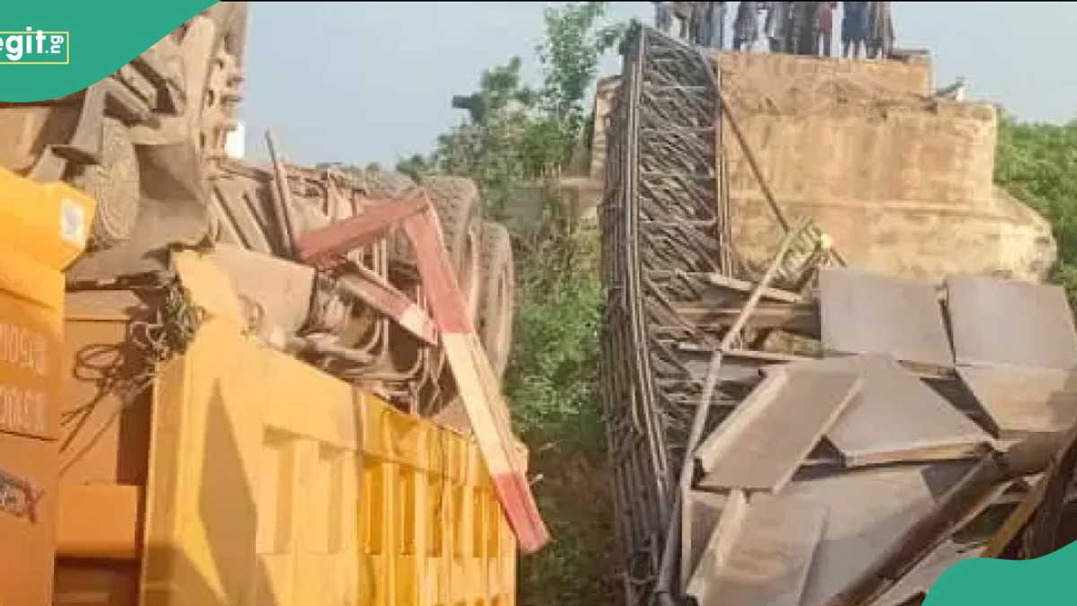 Key Kwara-Oyo bridge collapses as many commuters sustain injuries