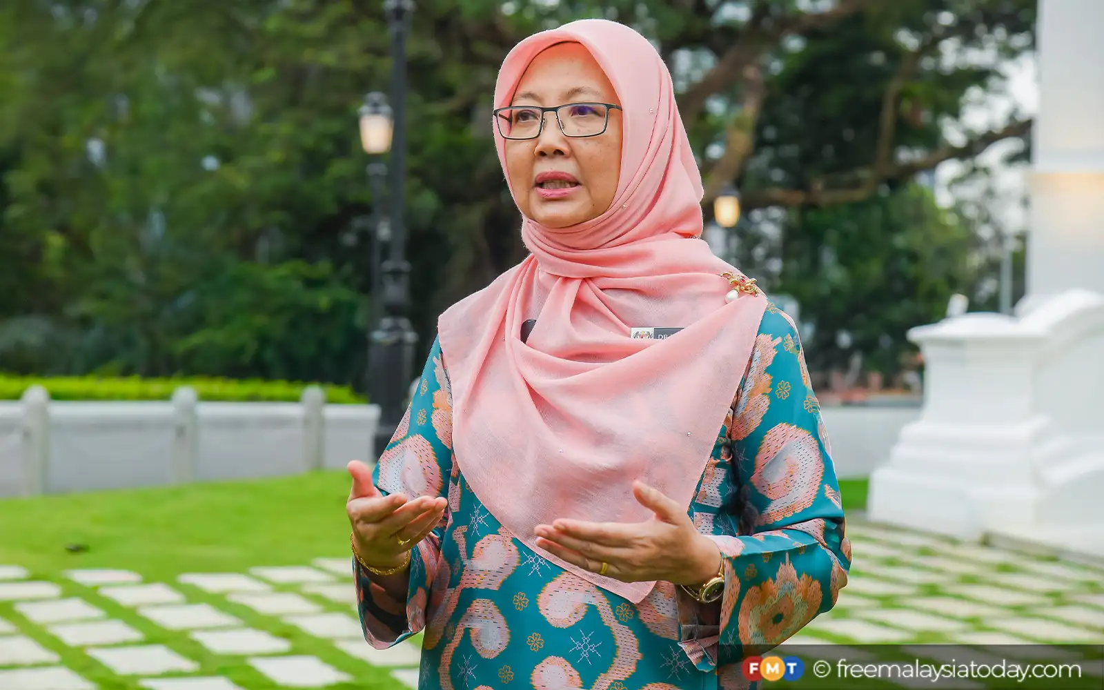 Zaliha left puzzled over demand to name poster boy for Johor polls