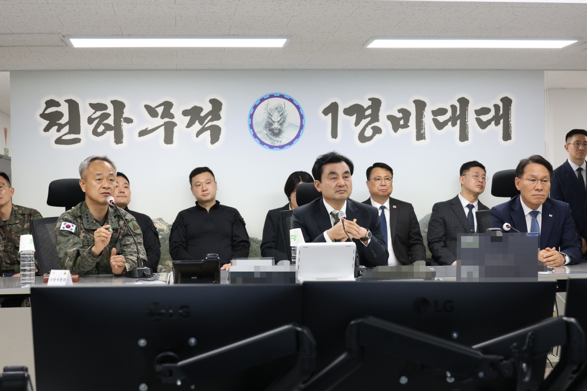 안규백 장관, 청와대 특정경비지구 경계태세·방공대비 점검