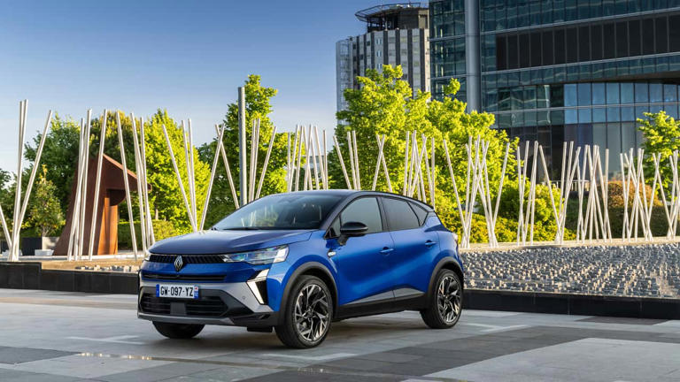 Toyota Yaris Cross vs. Renault Captur, duelo entre SUV urbanos (e híbridos)