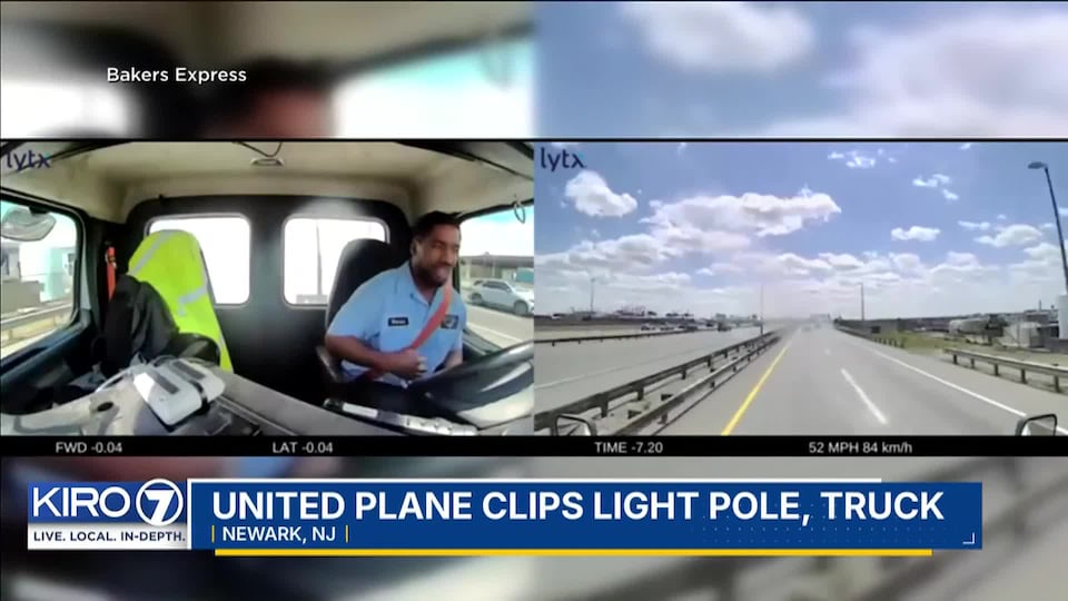 Video: United plane clips light pole, truck
