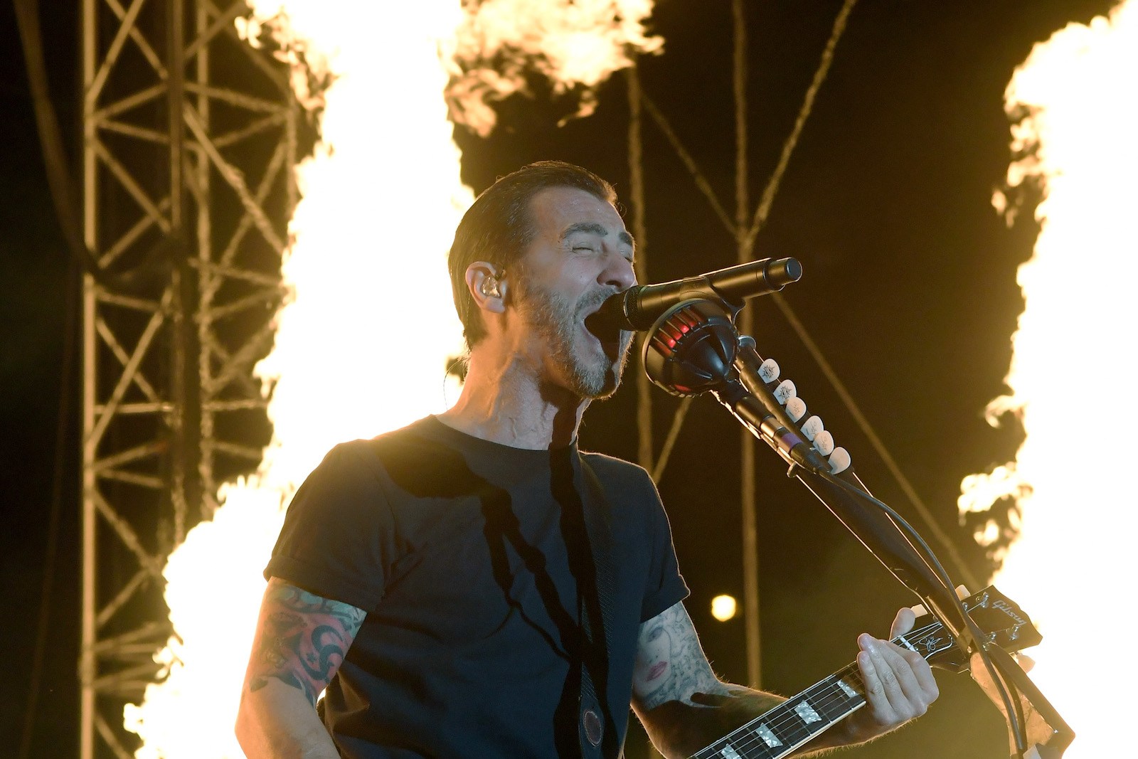 Sully Erna celebrates Godsmack’s new live album, discusses band’s ...