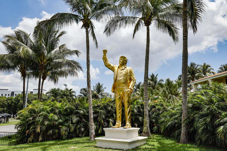 Travel alert: Miami airport issues advisory of 'VIP movement' as Trump ...